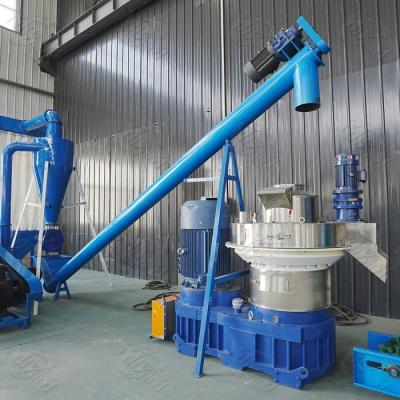 China Biomass Sawdust Wood Pellet Machine Flat Die Rotating Design for sale