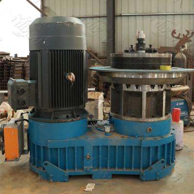 China Fuel Eucalyptus Wood Pellets Machine Vertical Ring Die 3t/ H for sale
