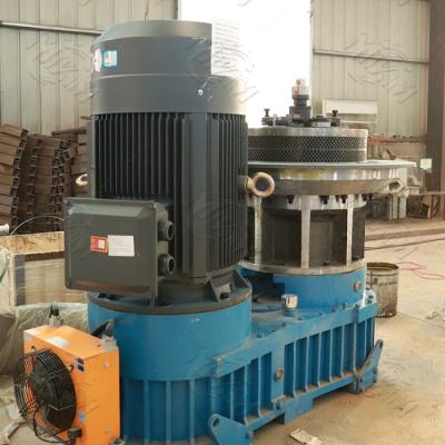 China MIKIM 2.5mm Die Chip Wood Pellets Machine Small Scale 900kg/ H for sale