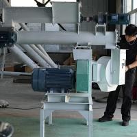 China CE Manual Fish Feed Pellet Machine 350-450kg/H Cattle Feed Making Machine for sale