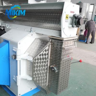 China Easy To Operate Poultry Pellet Making Machine High Work Efficiency BH-150 for sale