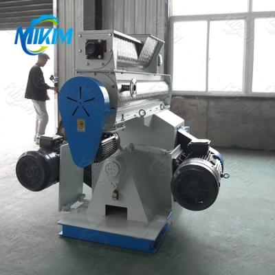 China Small Automatic Chicken Animal Feed Pellet Mill Flat Die Granulator for sale
