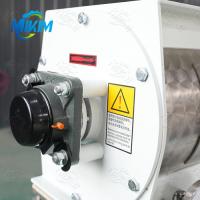 China Wear Resistance Small Poultry Feed Pellet Machine 350-450kg/H Easy Operation for sale
