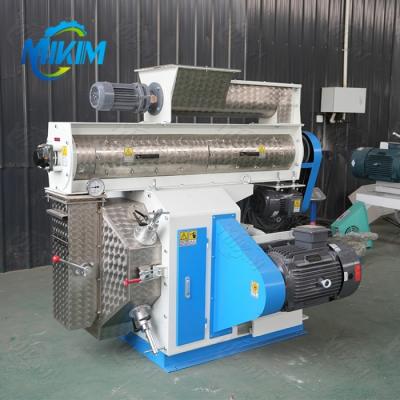China High Density Poultry Feed Pellet Making Machine For Livestock Feed for sale