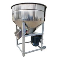 China Small Cattle Feed Mixer 50kg 2.2kw Animal Feed Grinder Machine Rustproof for sale