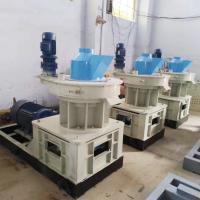 China Stainless Steel Alfalfa Pellet Making Machine 55KW Ring Die Vertical Feeding for sale