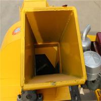 China Wood Crusher Mushroom Shredder Machine Sawdust Grinding 300 To 600kg/ H for sale