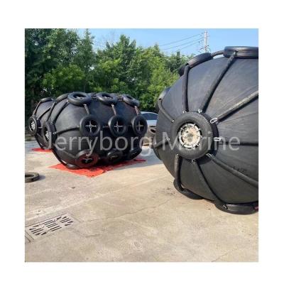 China Yokohama Type Pneumatic Marine Rubber Fender/Bumper/Defense With Chain and Tyre Net for sale