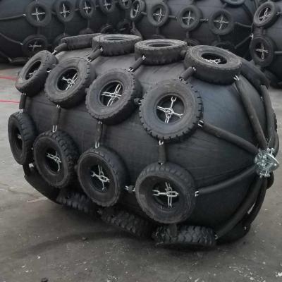 China EU  50Kpa Yokohama Fender  for Gas Carriers High Performance Marine Buffer for sale