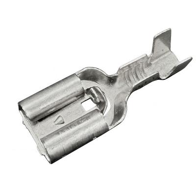 China 250 Lock Style Female Crimp Terminal 6.35x0.8mm 20-16 AWG Tape and Reel for sale