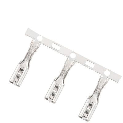 China 110 Horizontal Mold Locked Female Terminal 2.8×0.5mm 2.8×0.8mm Crimp 18-20AWG for sale