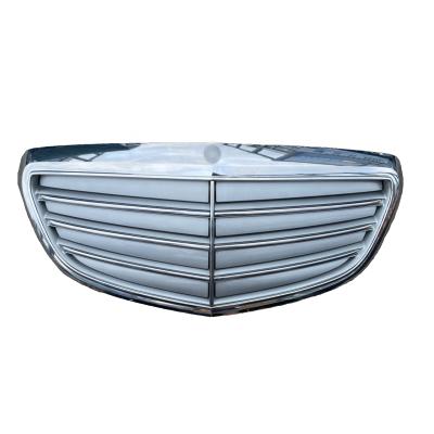 China Classic High Quality C Series W205Front Luxury Electronic Intake Center Mesh Grille Automatic Adjustment Silver for Mercedes-Ben for sale