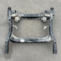 China Classic Hot-selling C  W205 Front Two-drive Engine Bracket Ingot-beam square Front Subframe Integral Support for Mercedes-Benz for sale