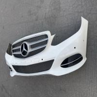 China The Classic High Quality E Series W212front Sports Bumper Center Mesh air Intake Grille Surrounds the Barre VentforMercedes-Benz for sale