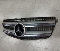 China Classic High-quality GL Series W166 AMG Front Sports air Intake Grille, Central Screen, Chrome Decoration for Mercedes-Benz for sale