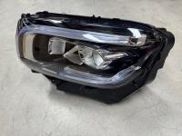 China Classic High-quality GLB Series W247 Front Left and Right LED Headlights with High Concentration Module for Mercedes-Benz for sale