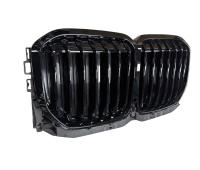 China The New High-quality X7 Series G07 LCI Has a Front air Intake Shutter, a Darkened Grille, and a Central Screen.for BMW for sale