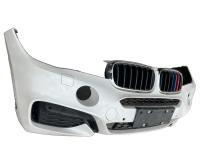 China The Classic Hit X6 F16 MT Sports Luxury Front Bumper Surrounded by Medium Mesh Front bar air Intake Grille License Plate for BMW for sale