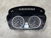 China Classic High Quality X5X6 Series E70 E71 E72 Center Console Working Instrument Speed Speed Gasoline Temperature Display for BMW for sale