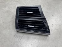 China Classic High Quality X5 X6 E70 E71 E72  Front Center Console Left and Right air Conditioning Outlet air Grille for BMW for sale