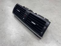 China Classic High Quality X5 X6 E70 E71 E72 Front Center Console Middle air Conditioning Outlet air Grille for BMW for sale