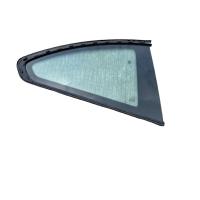 China Classic High Quality 4 Series F32 F33 F36 F82 LCI Rear Door Triangle Window Glass Side Window Privacy Glass for BMW for sale