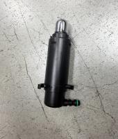 China Classic High-quality Panamera 970.1.2 Front Left and Right Lamp Cleaning Pump with Telescopic Water Spray Nozzle for Porsche for sale