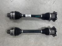 China The Classic High-quality Macan 95B Front Left and Right Drive Shaft Half Shaft External and Internal Ball Cage for Porsche for sale