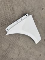 China The Front Left and Right Lower Fender Side Panels of the Classic High-quality Macan 95B Are Lined with Mudguards for Porsche for sale