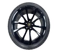 China The New High-quality URUS Features Forged 23-inch Sporty Aluminum Rims at the Front for Lamborghini for sale
