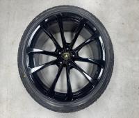 China The New High-quality URUS Features Forged 23-inch Sporty Aluminum Rims at the Front for Lamborghini for sale