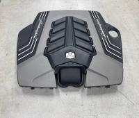 China The New High-quality URUS Engine Features an Upper Decorative Hood, a V8 Logo, and an air Filter Box for Lamborghini for sale