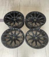 China The New High-quality Urus Features 22-inch Forged Wheels at Both the Front and Rear, and Is Lightweight.for Lamborghini for sale
