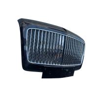 China The New High Quality Flying Spur ZG2 Front Bumper Center Mesh air Hood Intake Grille Chrome Silver Tuyere for Bentley for sale