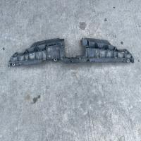 China The New High Quality Flying Spur ZG2 Reinforced Gantry Frame on the Front tank Frame Intake Grille Mounting Bracket for Bentley for sale
