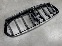 China The Classic High Quality Levante M161 Front Bumper Intake Grille Medium Screen Chrome Trim Marks the Camera Seat  for Maserati for sale