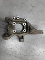 China Classic High Quality Levante M161 Rear Left and Right Hub Frame Swing Arm Seat Half Shaft Support Seat Bearings  for Maserati for sale
