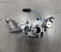China Classic High-quality Ghibli M157 3.0T Engine Oil Pressure Booster, Oil Pump, Electric Pressure Sensor for Maserati for sale