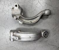 China Classic High-quality Ghibli M157 Front Shock Absorber Bracket for Four-wheel Drive Suspension Arm for Maserati for sale