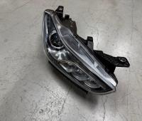 China Classic High-quality Ghibli M157 Front Left and Right Bulbous Headlights with LED Daytime Running Lights for Maserati for sale