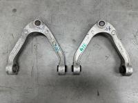 China The Classic High Quality GTR R35 Hangs Top Swing Arm Ball Head Bushings From the Front Left and Right  for Nissan for sale
