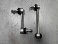 China Classic High Quality Levante M161 Front Rear Left and Right Balance Rod Boom Ball Cross Tie Rod Ball Head  for Maserati for sale