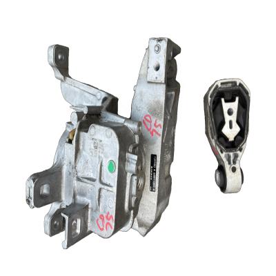 China New High Quality a Series W177 Front Engine Support Hydraulic Buffer Foot AMG Bracket for Mercedes-Benz for sale