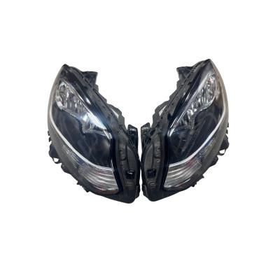 China Classic High Quality B Series W246 Front and Left Halogen Headlamp Holder Bulb Seal Ring Cover for Mercedes-Benz for sale