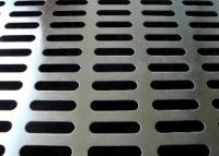 China 50mm Hole 0.5mm Width Perforated Wire Mesh Metal Screens Customized For Building Facade for sale