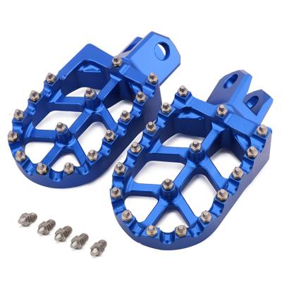 China Blue Aftermarket Motorcycle Foot Pegs for Suzuki DRZ400SM For Smooth Riding Experience for sale