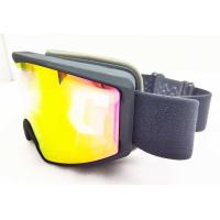 China Custom Winter Sports Adults Ski Goggles with Anti-Fog Magnetic Lens and Customized Color for sale