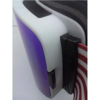 China Customized White Frame Ski Goggle with Foam Face Padding and Polycarbonate Lens for sale