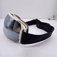 China White Anti-Fog Spherical Polarized Ski Goggles with Customer Requirements for sale