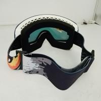 China Customized Custom Design Adult Ski Goggles with UV400/Anti-Fog/Anti-Scratch Lens for sale